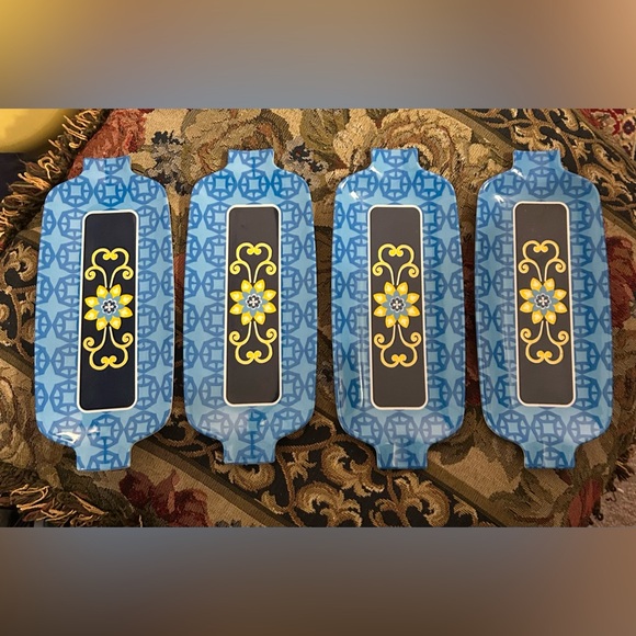 unbranded | Dining | Melamine Picnic Rectangular Blue And Yellow Floral ...